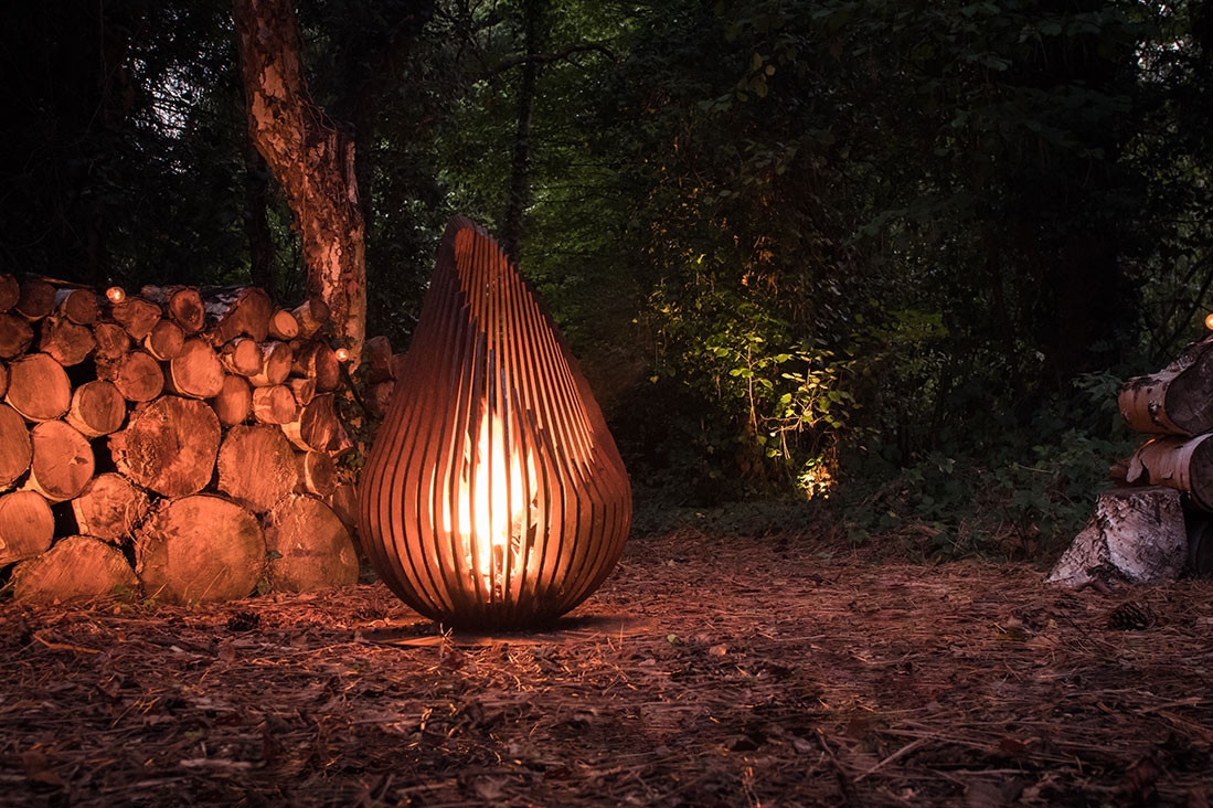 Glowbus® Dewdrop design fire pit